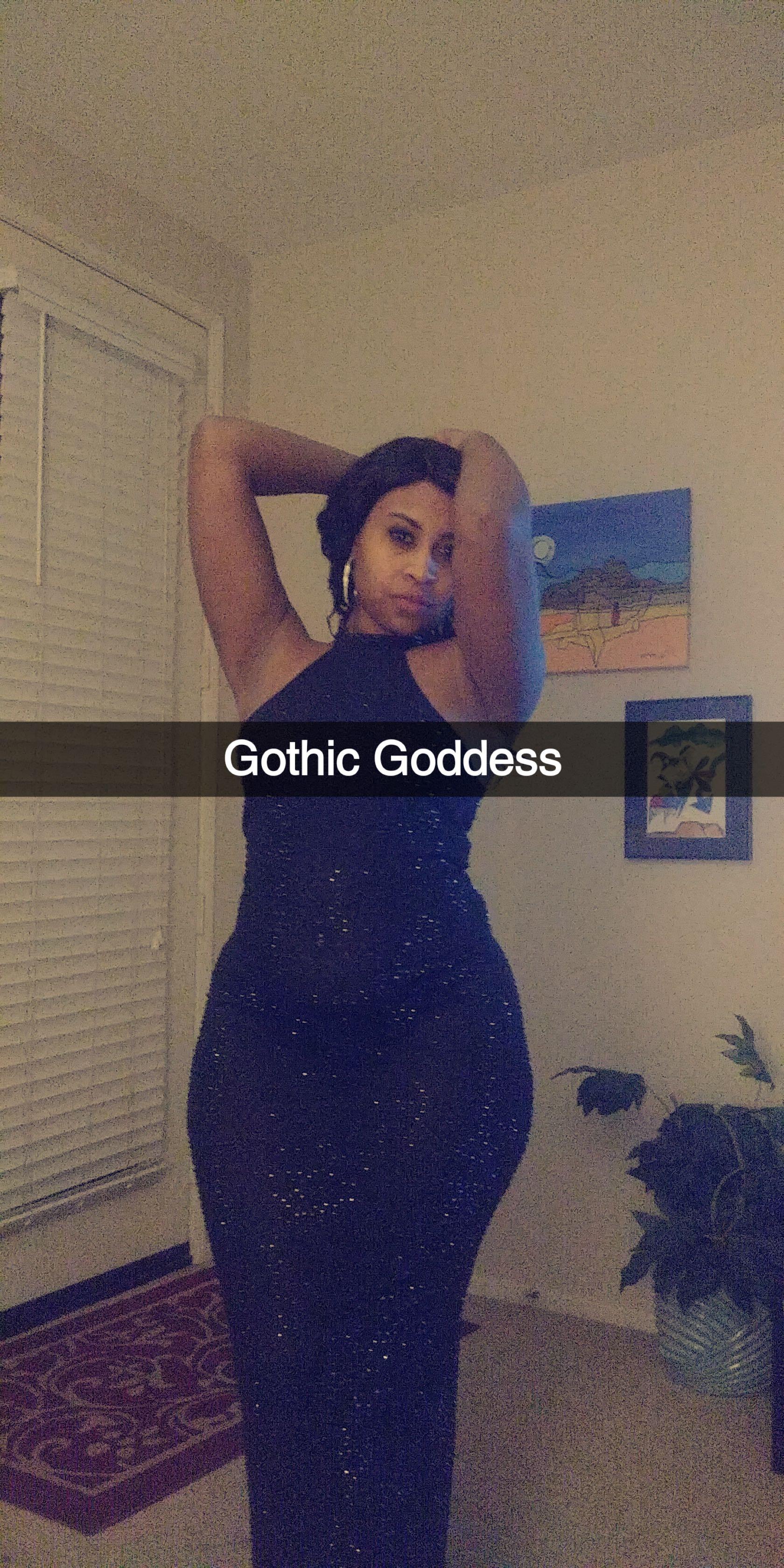 Message me love | Scrolller