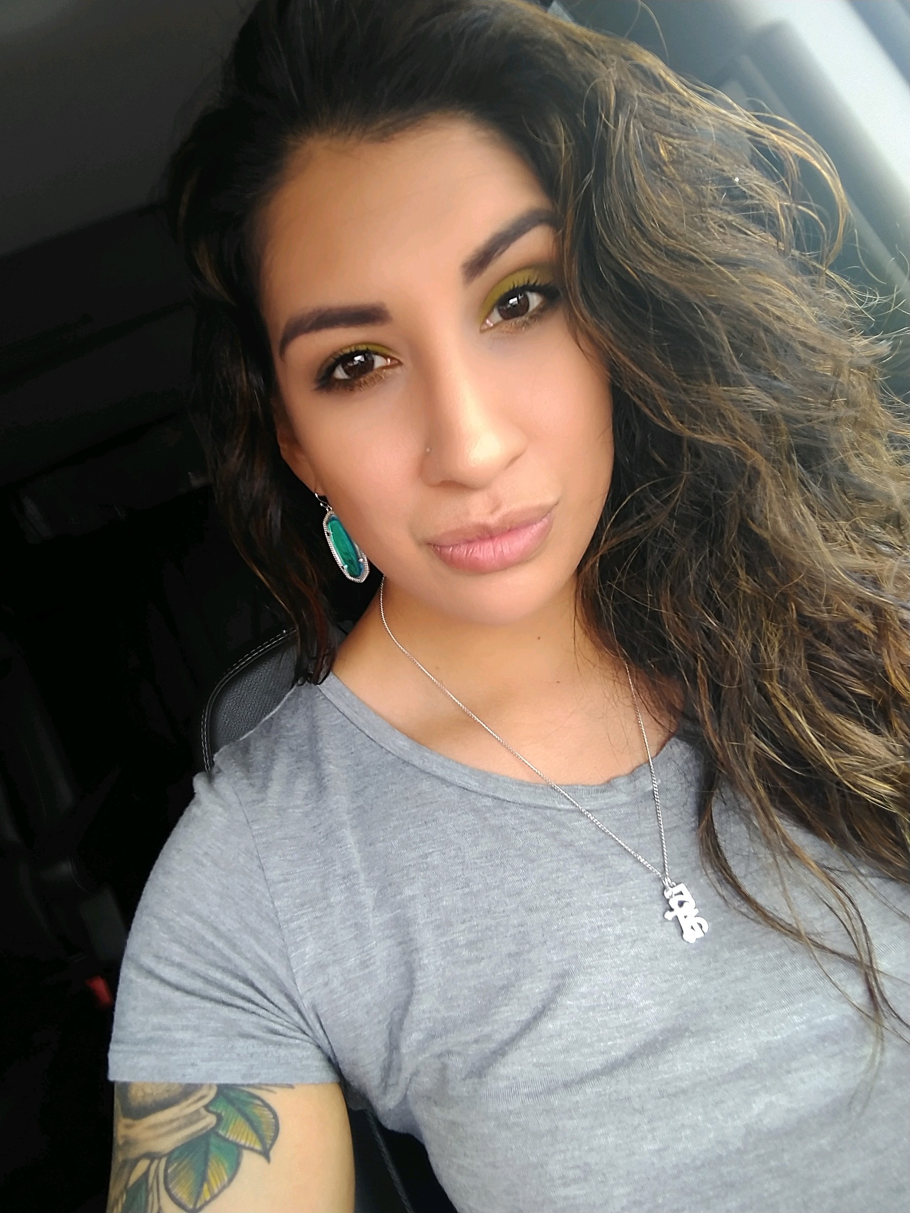 Mexican Wife Scrolller