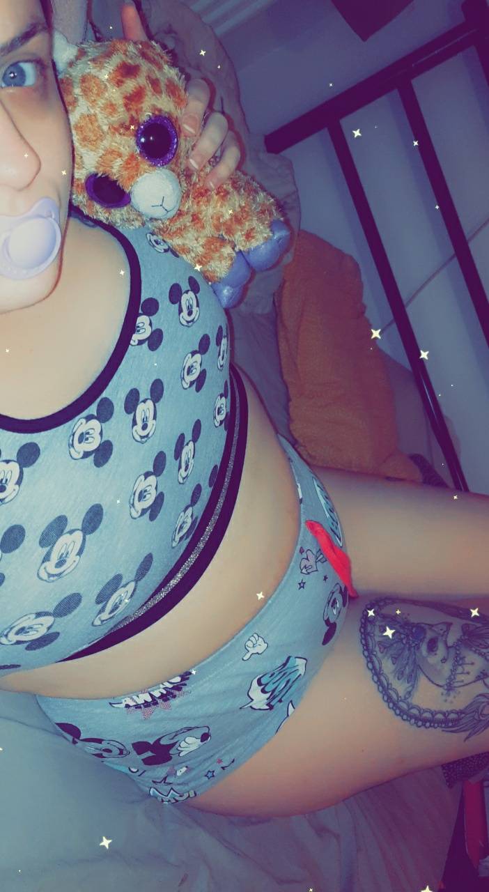 Mickey mickey mickey mouse 👉👈 | Scrolller