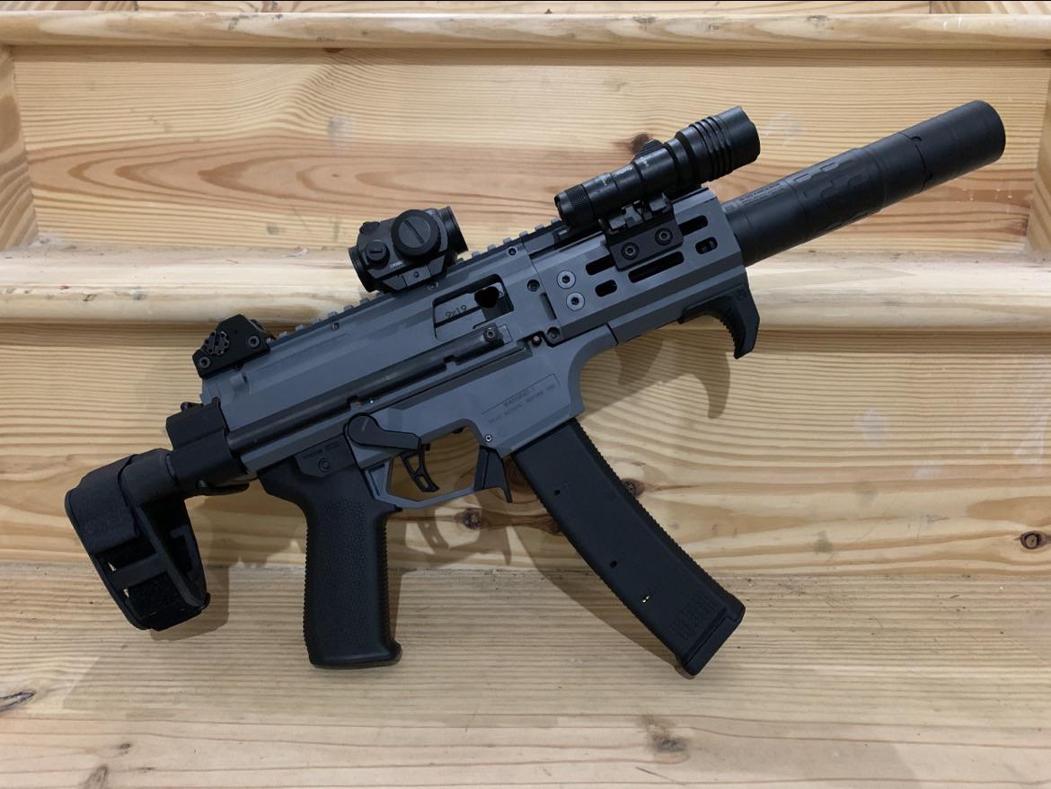 Micro with an Omega 36M | Scrolller