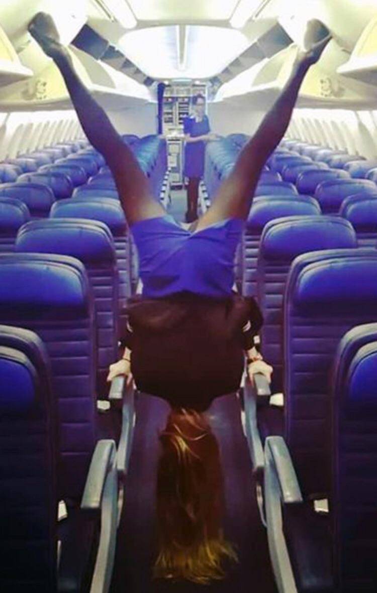 Mid flight exercises | Scrolller