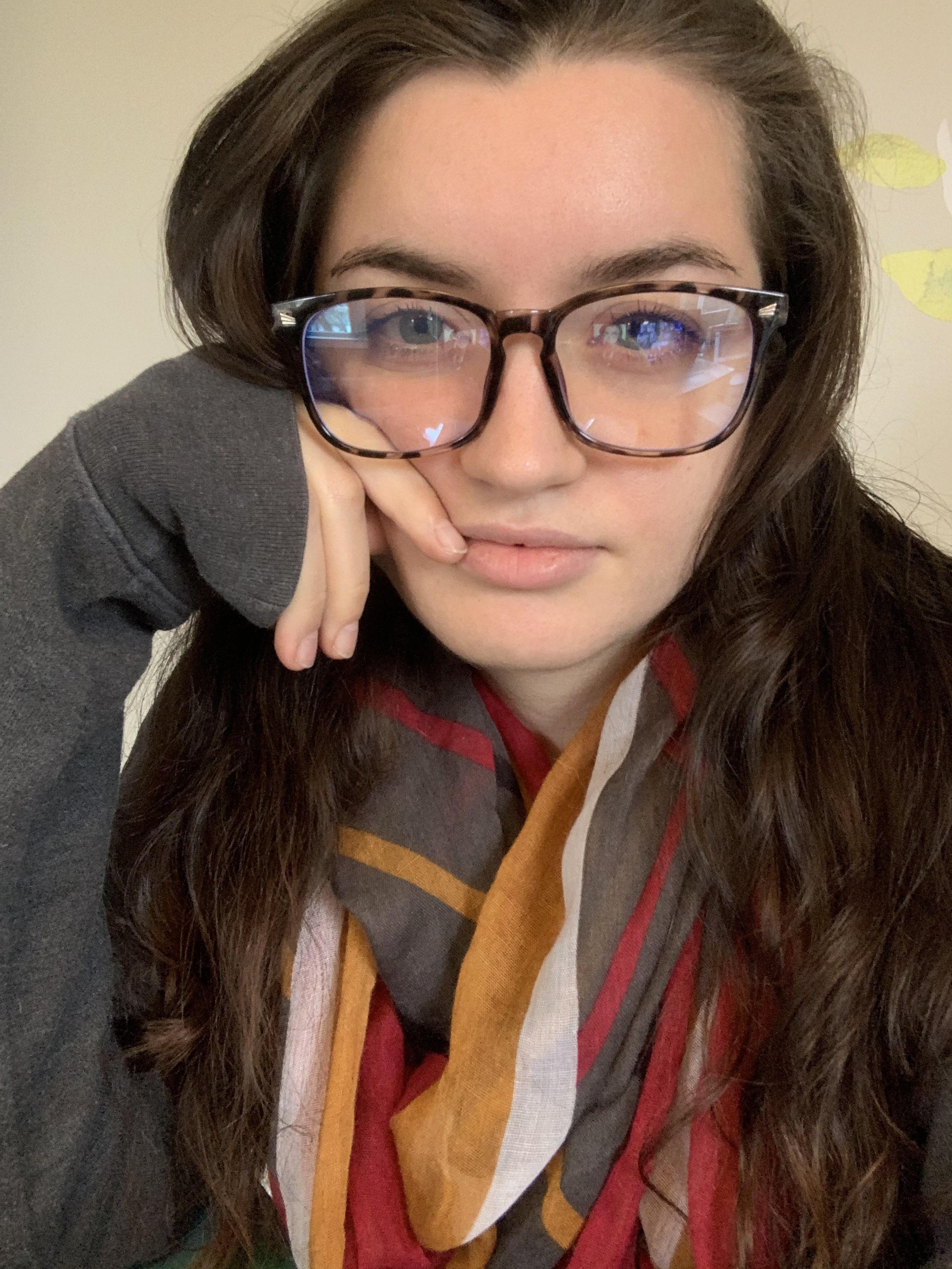 Midday selfie at work 🤓 | Scrolller