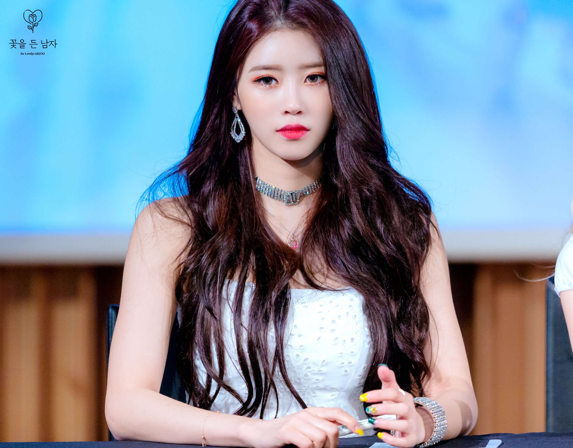 190817 Mijoo | Scrolller