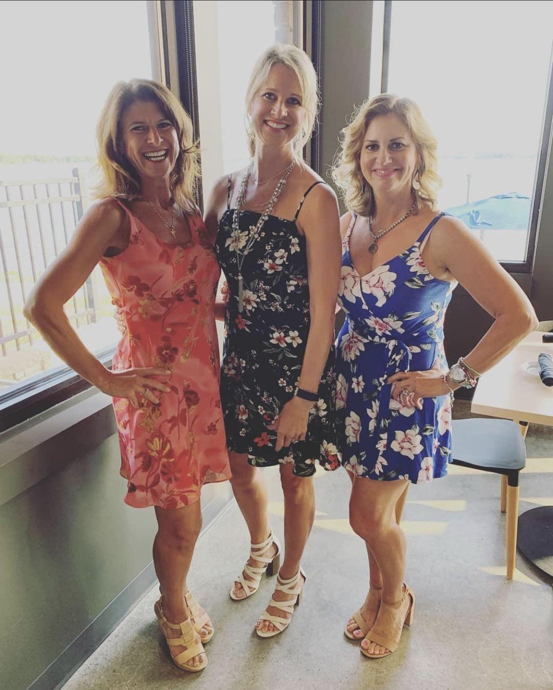 Milfs [3] | Scrolller