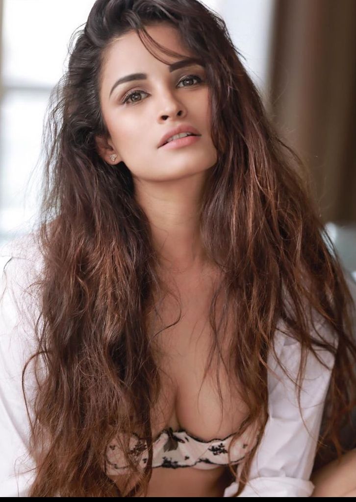 Milky balls of Chetna Pande - want to squeeze them hard | Scrolller