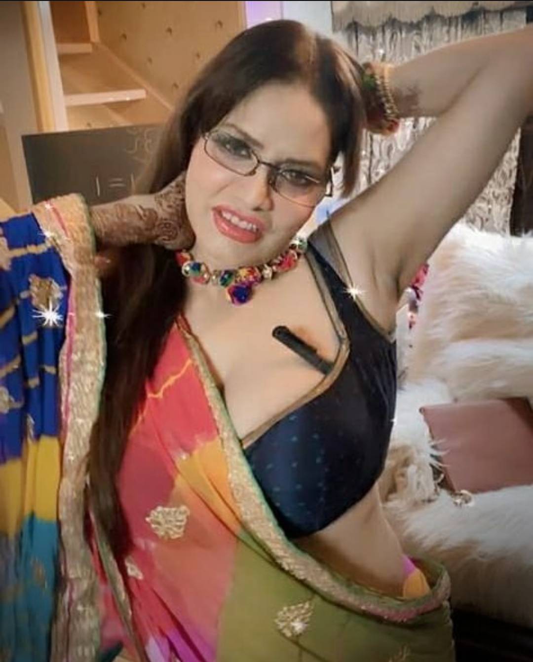 Milky meaty armpit of Poonam Jhawer | Scrolller