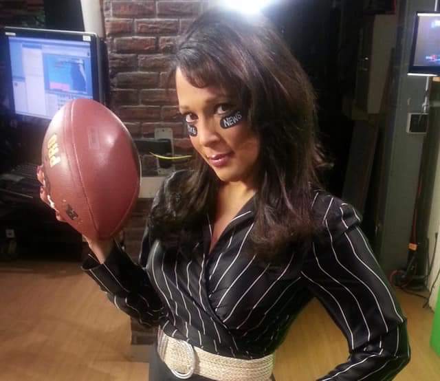 Milwaukee Wisconsin FOX 6 Sexy Sassy Busty Mary Stoker Smith | Scrolller