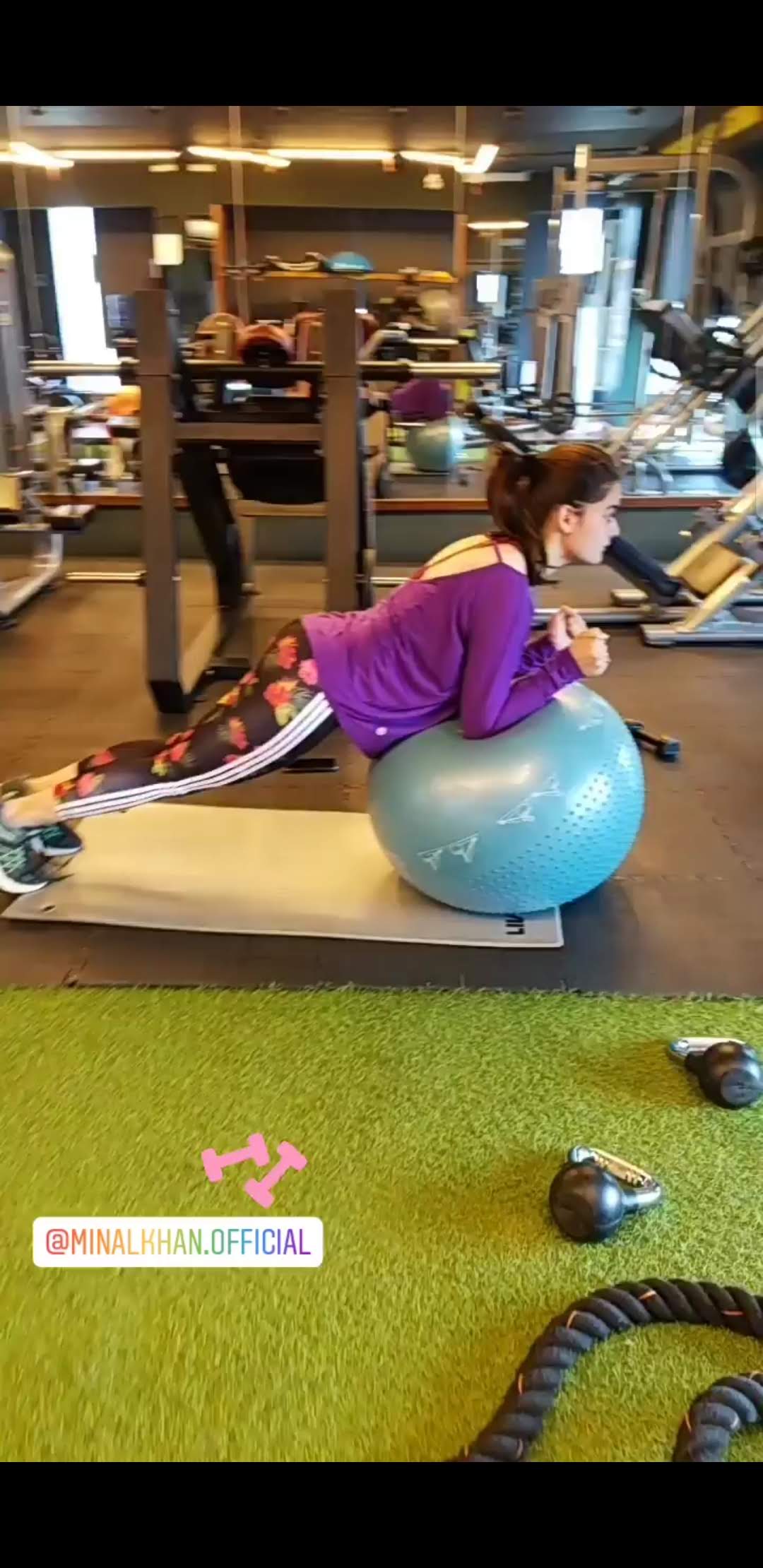 Minal Khan In Gym. ️💦💦 | Scrolller