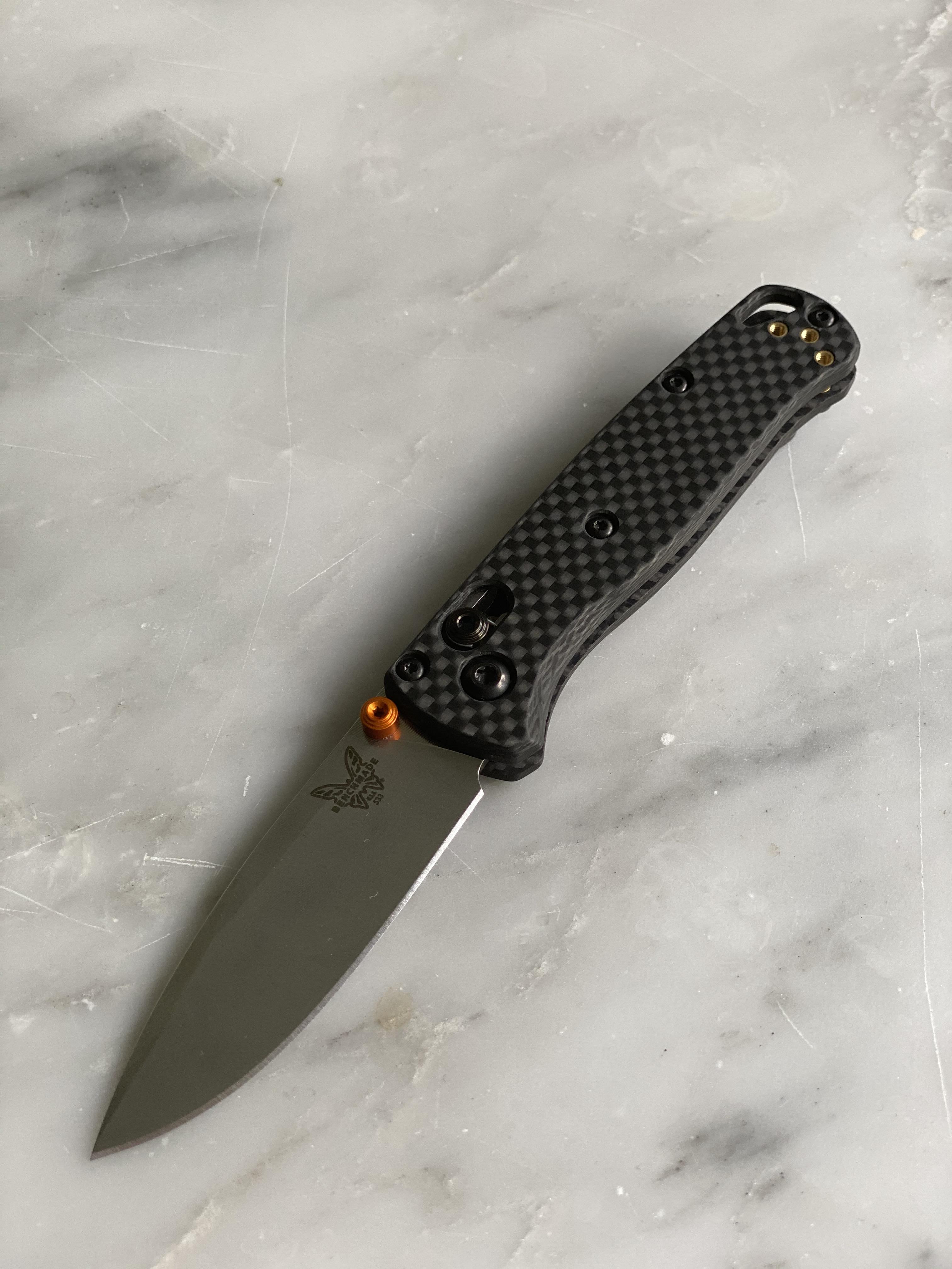 Mini bugout carbon fiber | Scrolller