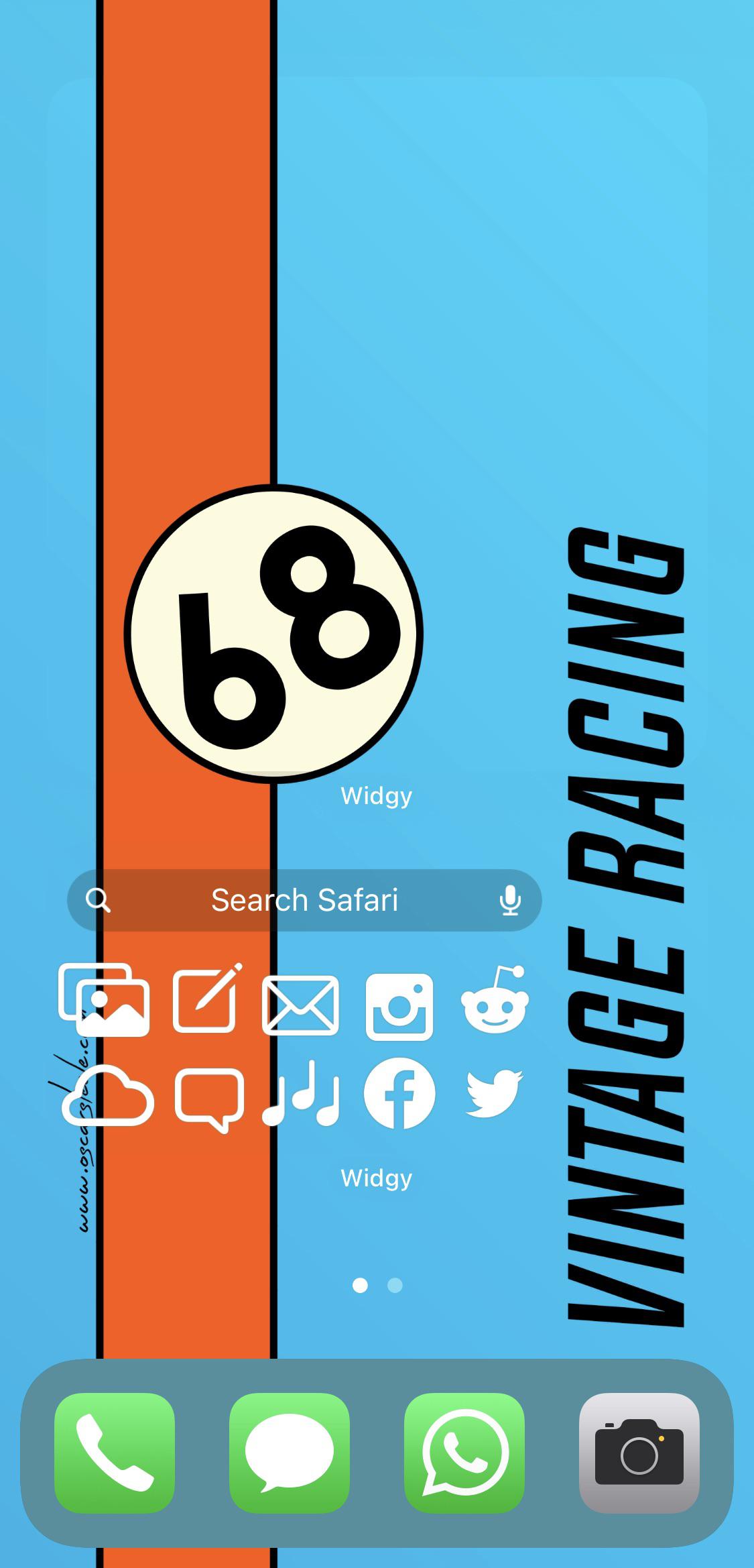 Minimal Set up | Scrolller