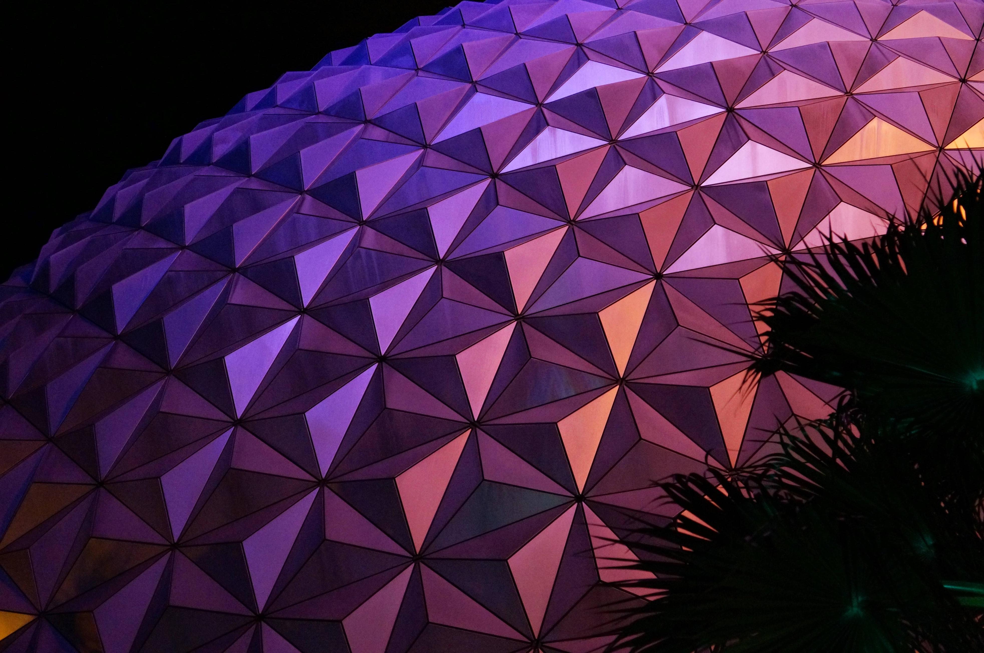Minimalist photo I took at Epcot | Scrolller