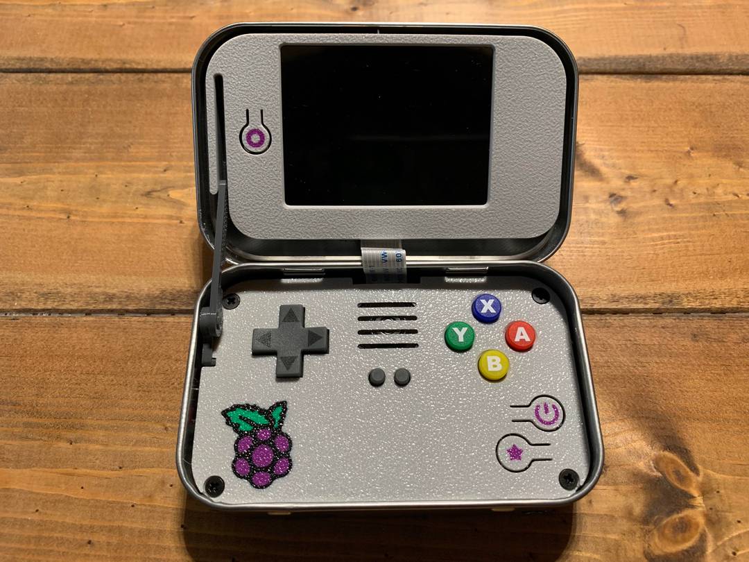 MintyPi V3 - Raspberry Pi handheld gaming console | Scrolller