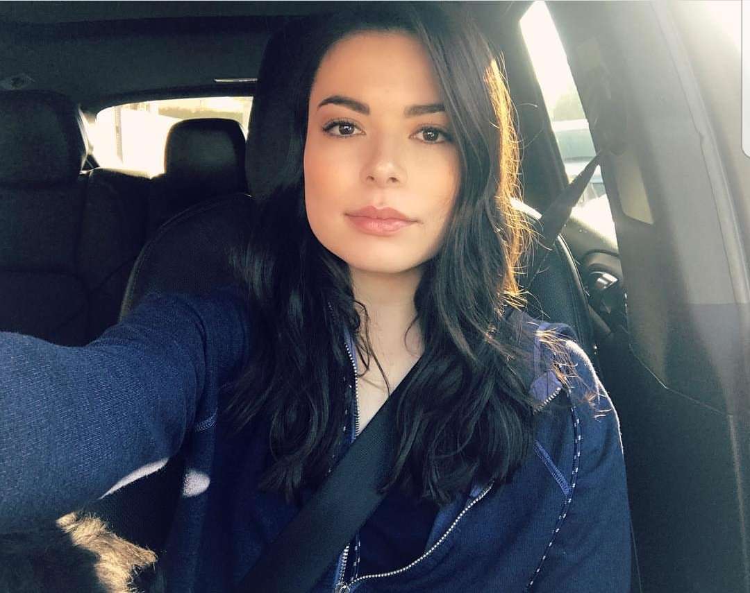 Miranda Cosgrove Scrolller 6676
