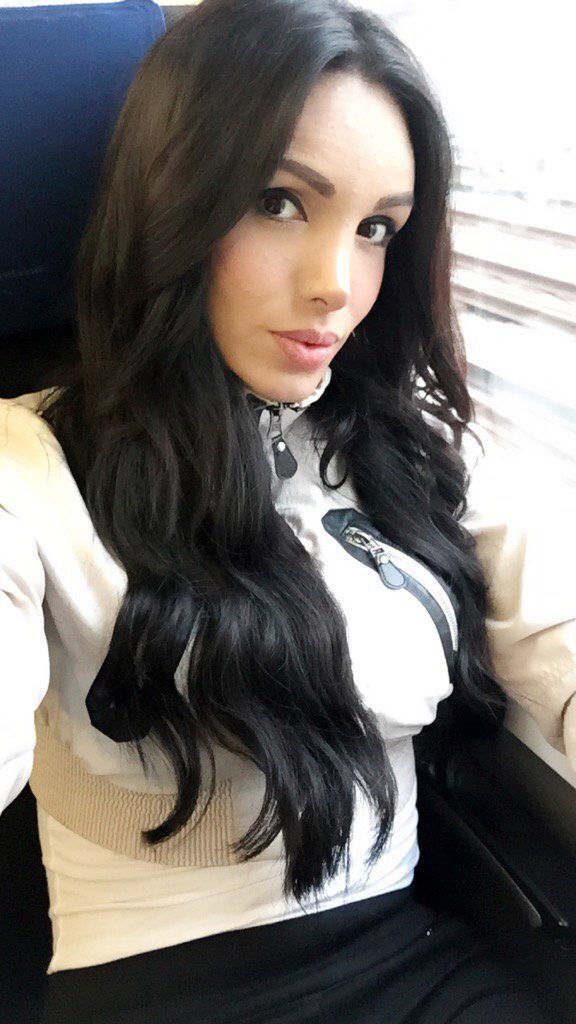 Miranda Lombardo | Scrolller