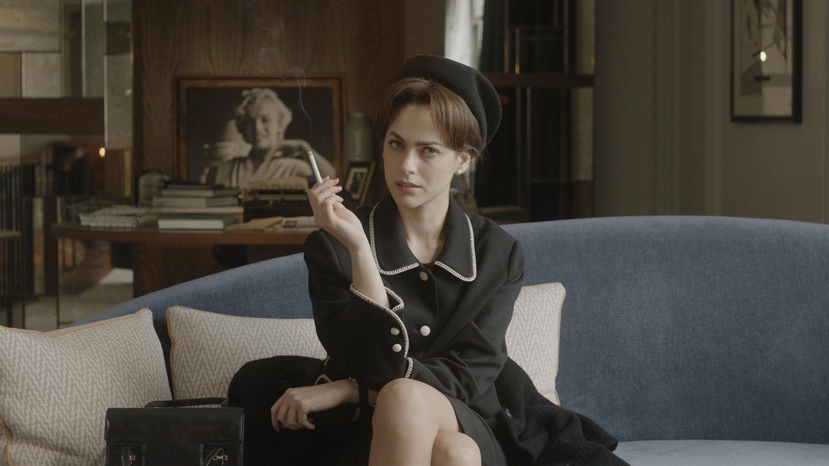 Miriam on set | Scrolller