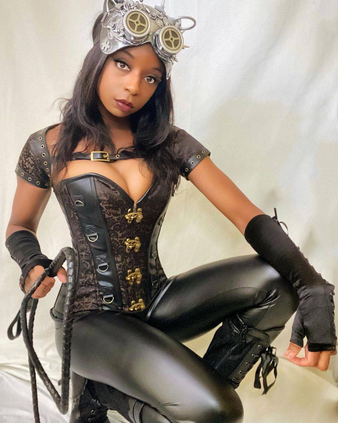 Miss Kriss Kosplay as Steampunk Catwoman | Scrolller