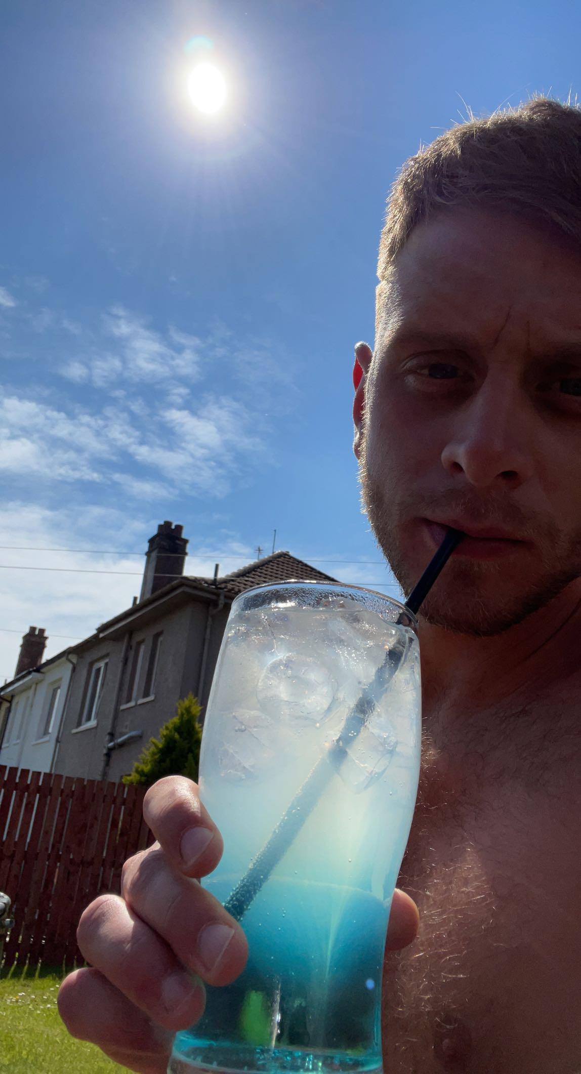 Missing the sun 🙄🏴󠁧󠁢󠁳󠁣󠁴󠁿☀️ | Scrolller