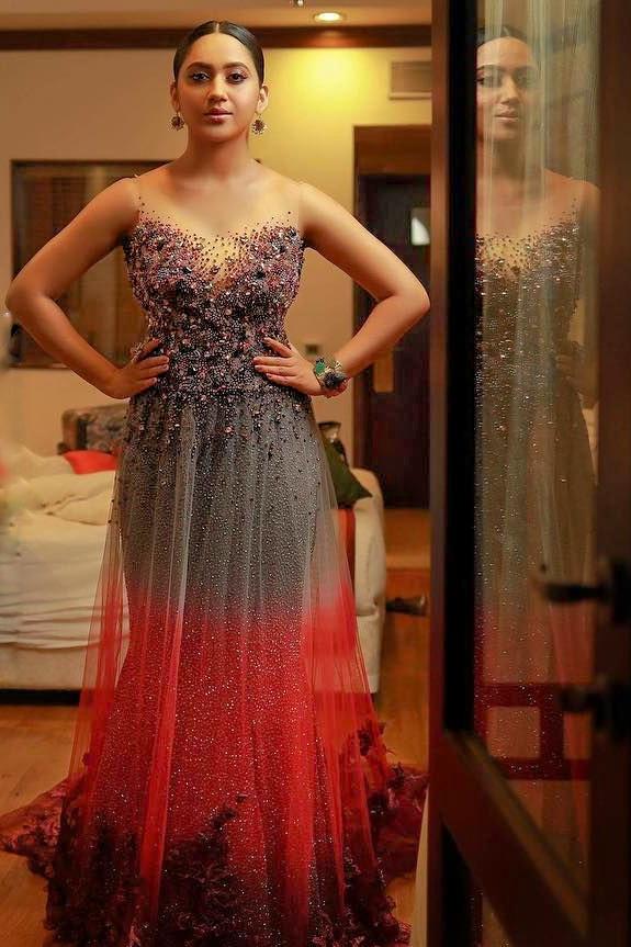 Miya George | Scrolller