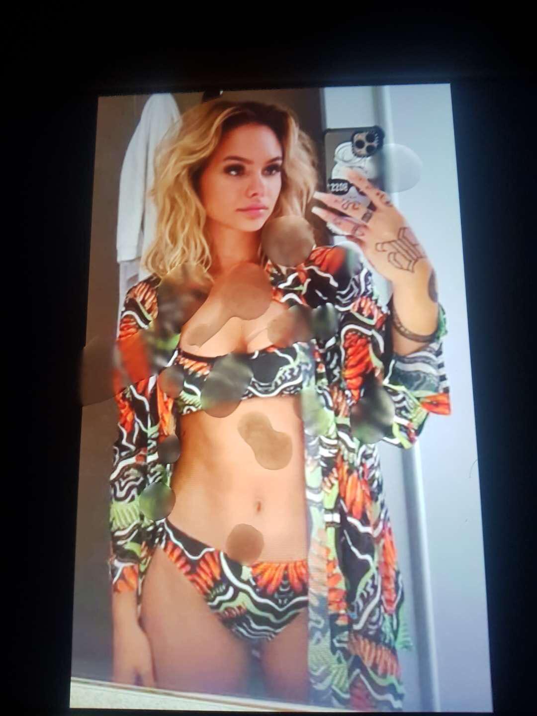 Mmmmm yeah | Scrolller