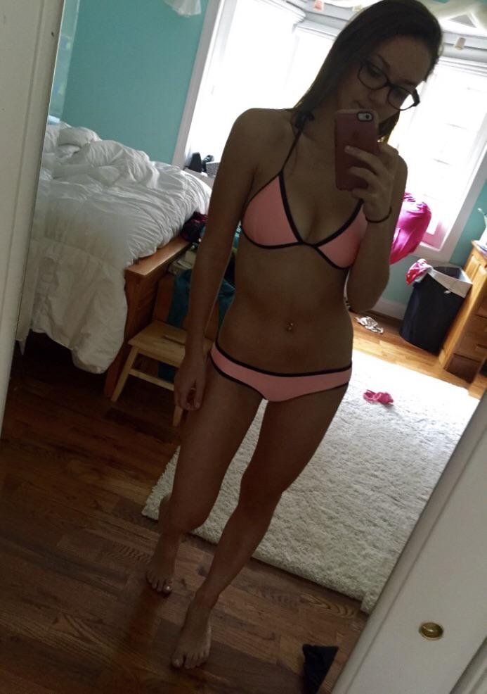 Mod daddy told me I belong here | Scrolller