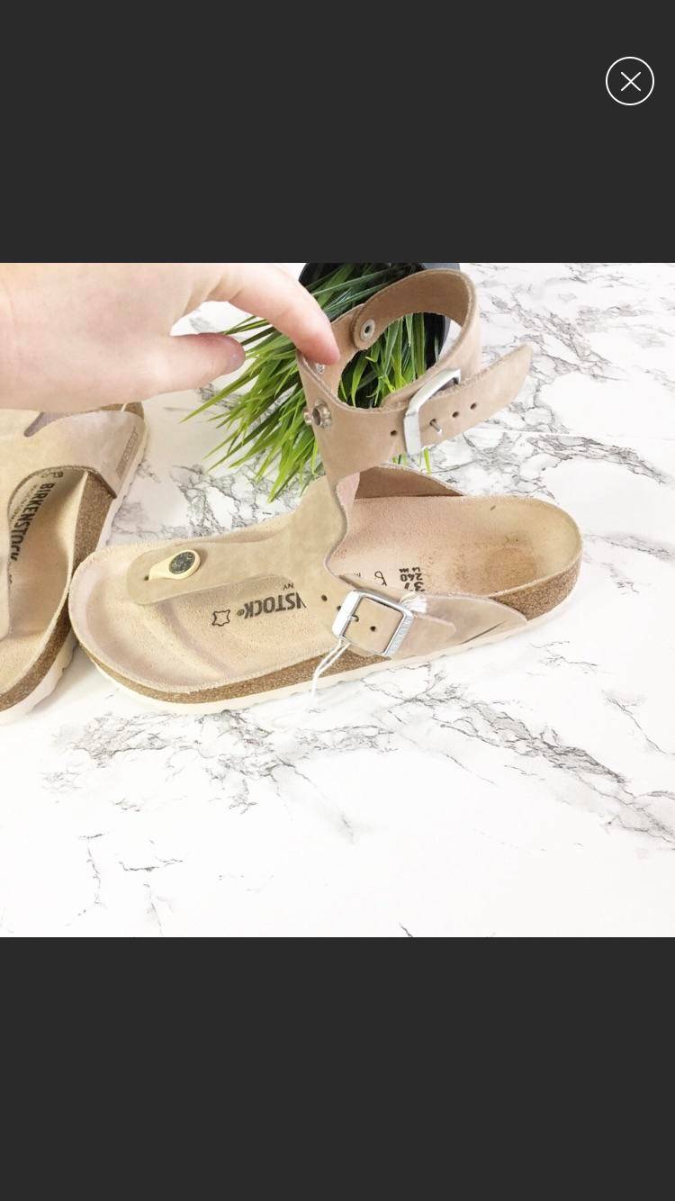 Model ID | Scrolller