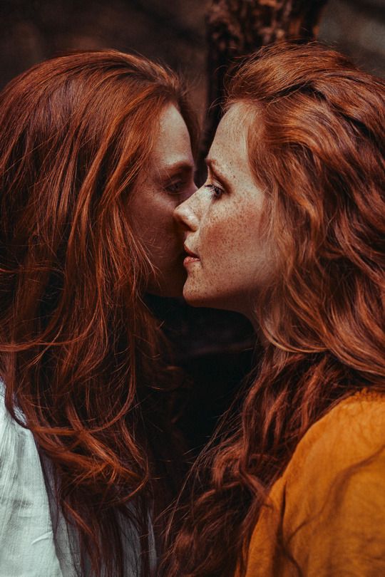 Model Widget | Scrolller