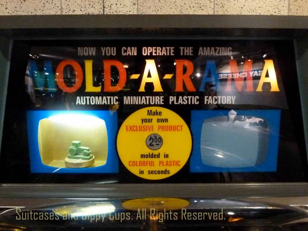 Mold-A-Rama | Scrolller