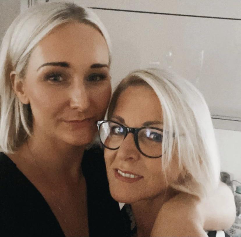 Mom Oder Sis 🥵 Scrolller