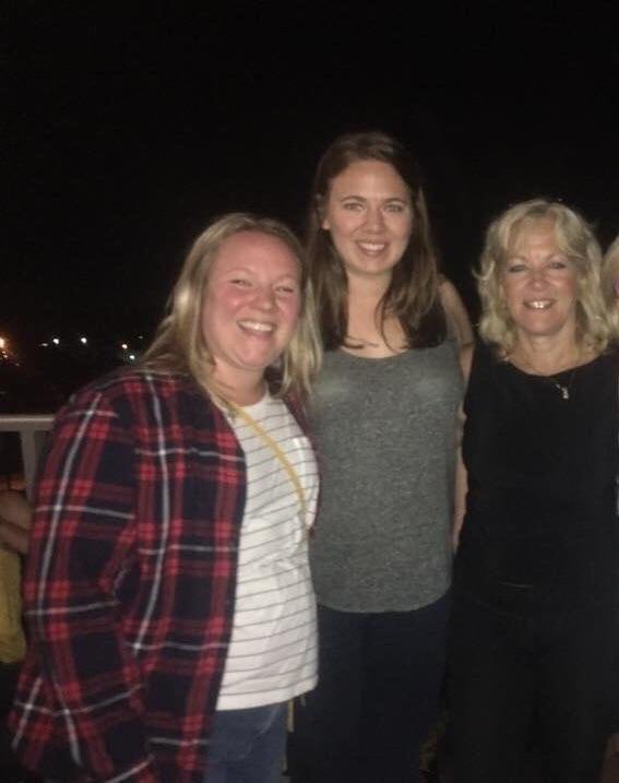 Discover more like HotMomorDaughter: Mom on the right or one of her two daughters? and Related ...