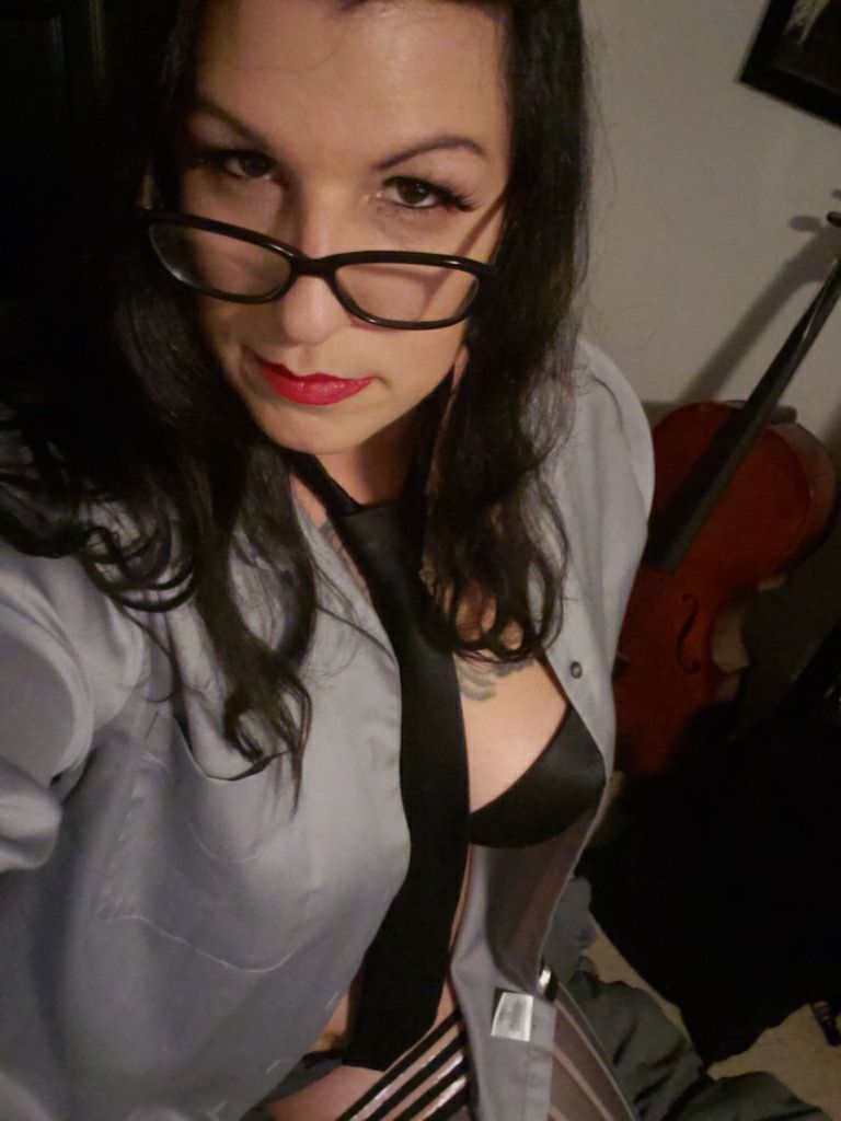 In daddys tie and shirt | Scrolller