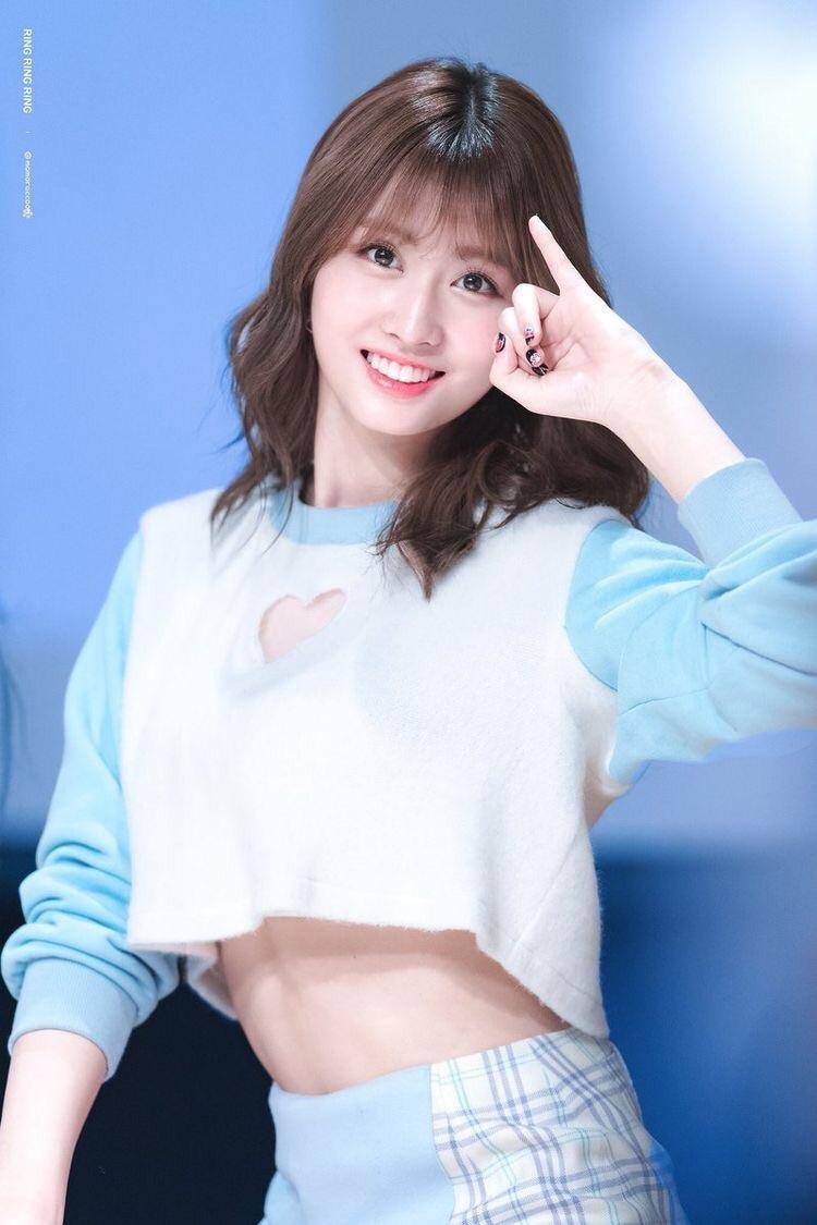 Momo, featuring, Momo's abs | Scrolller