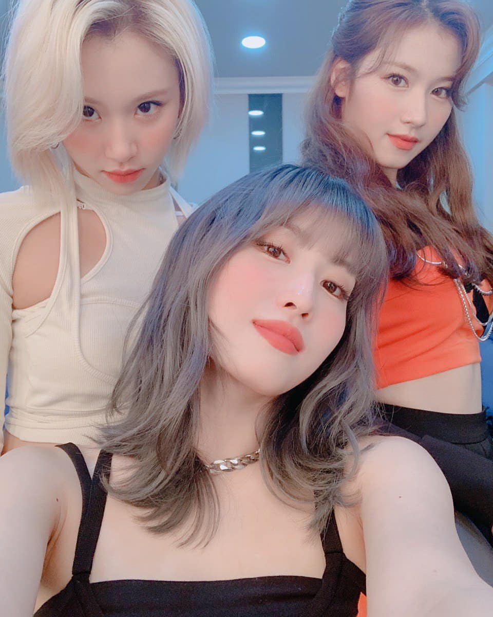 Momo, Sana & Chaeyoung! | Scrolller