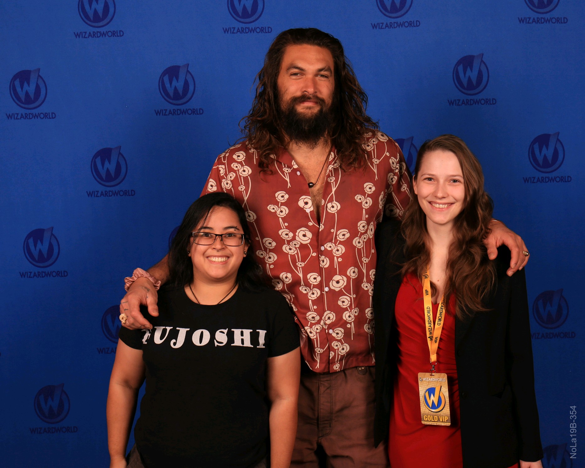 Momoa is at Wizard World comic con Jan 4 & 5 and I'm so moist rn | Scrolller