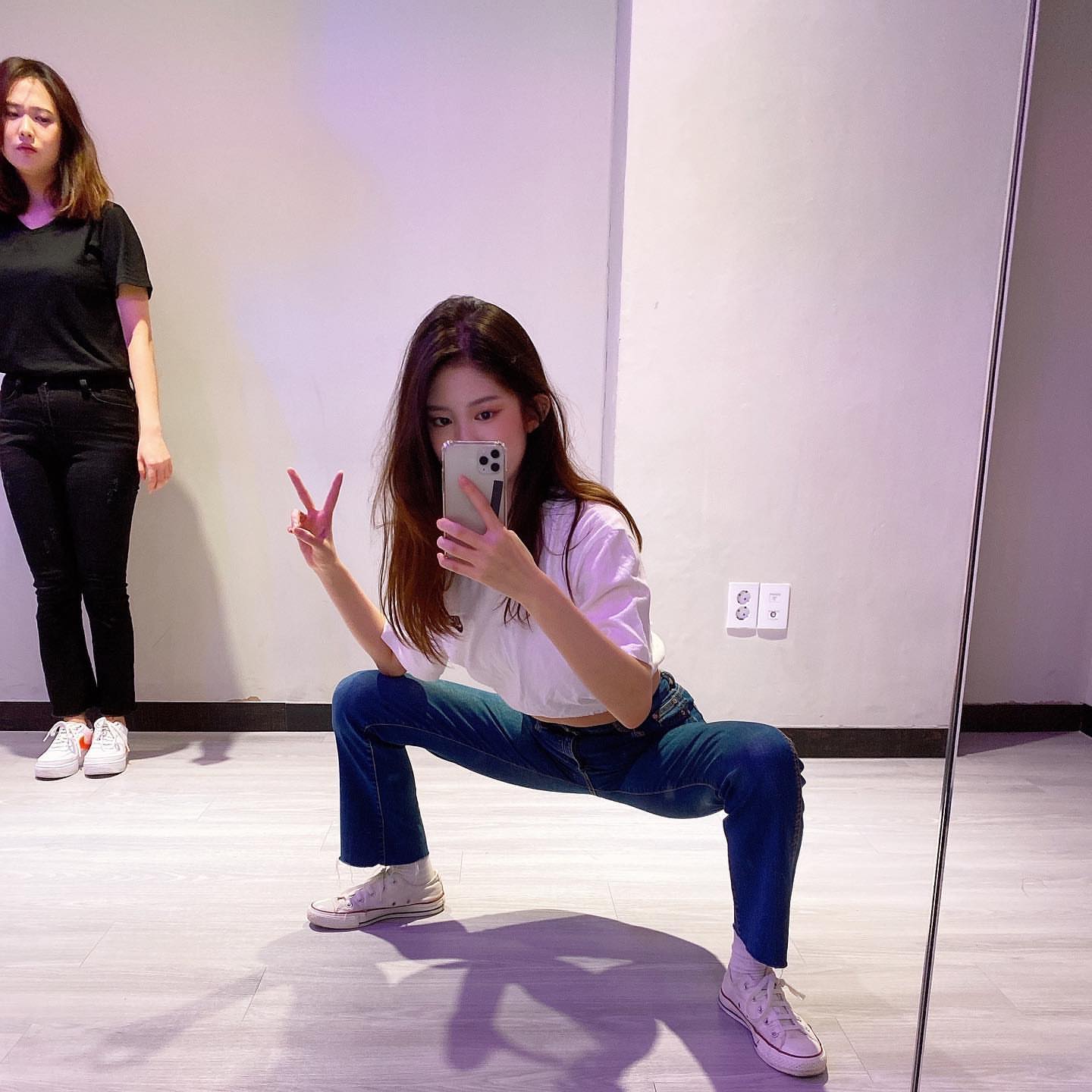 Momoland - Daisy | Scrolller