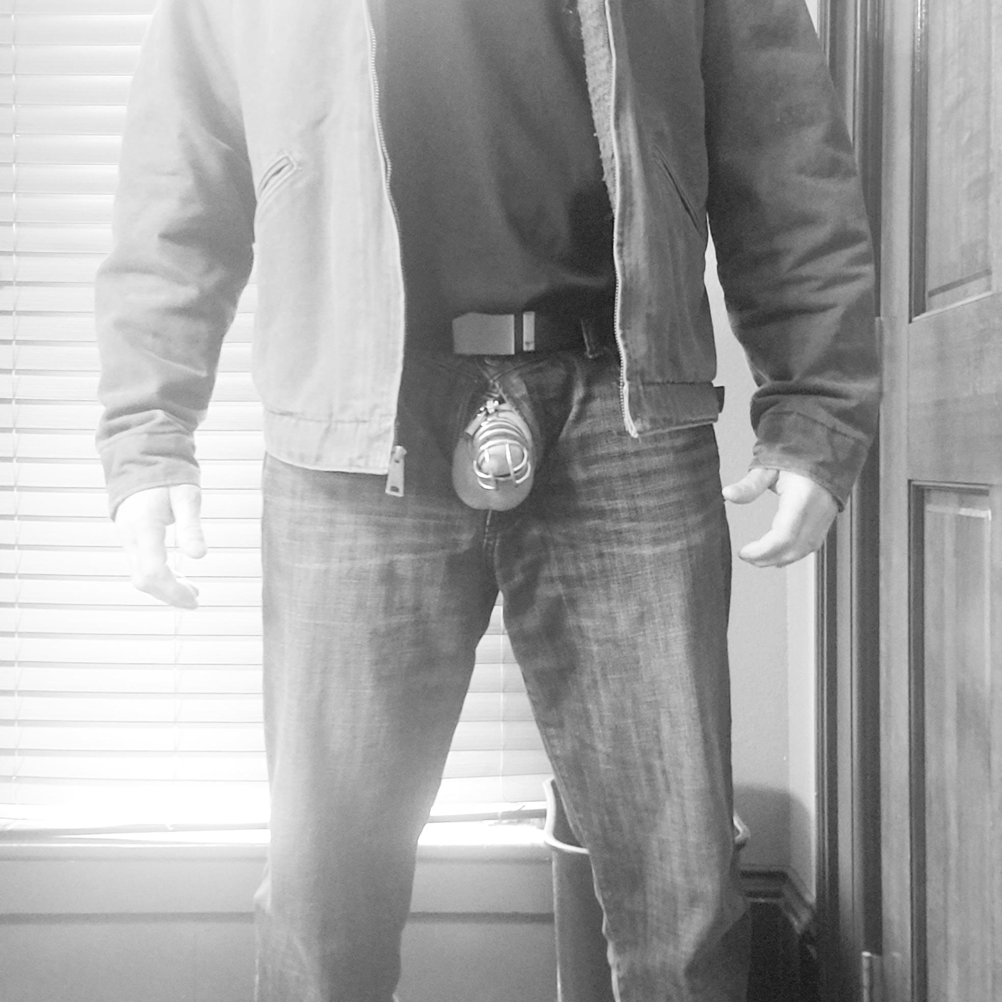 Mondays suck a little less when properly caged. | Scrolller