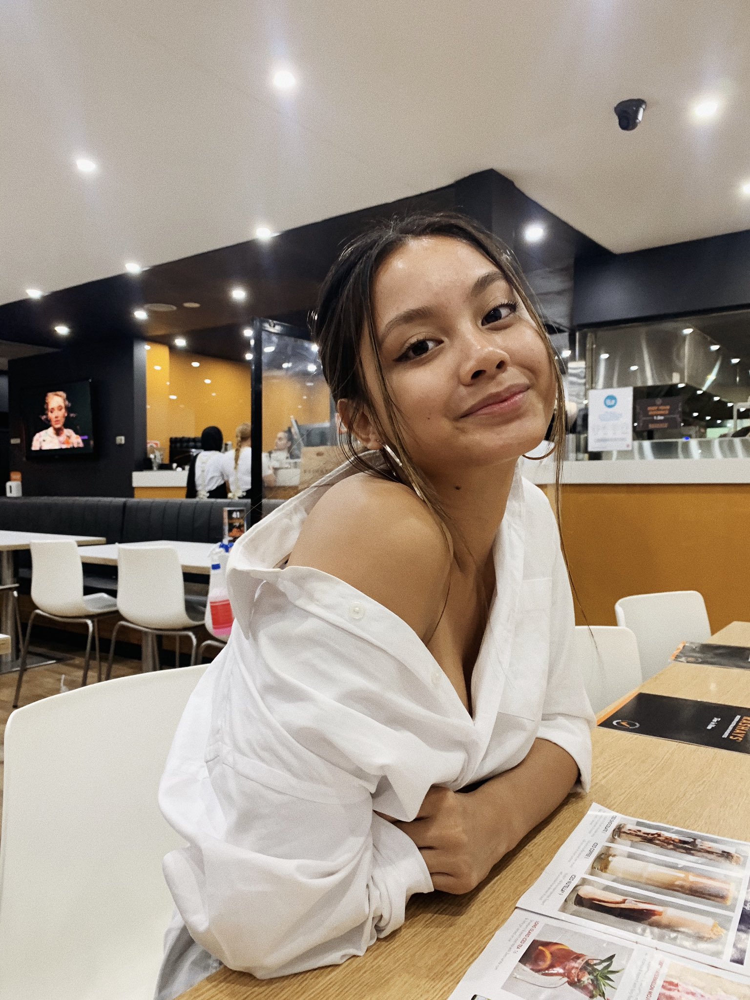 more buttons need to be undone | Scrolller