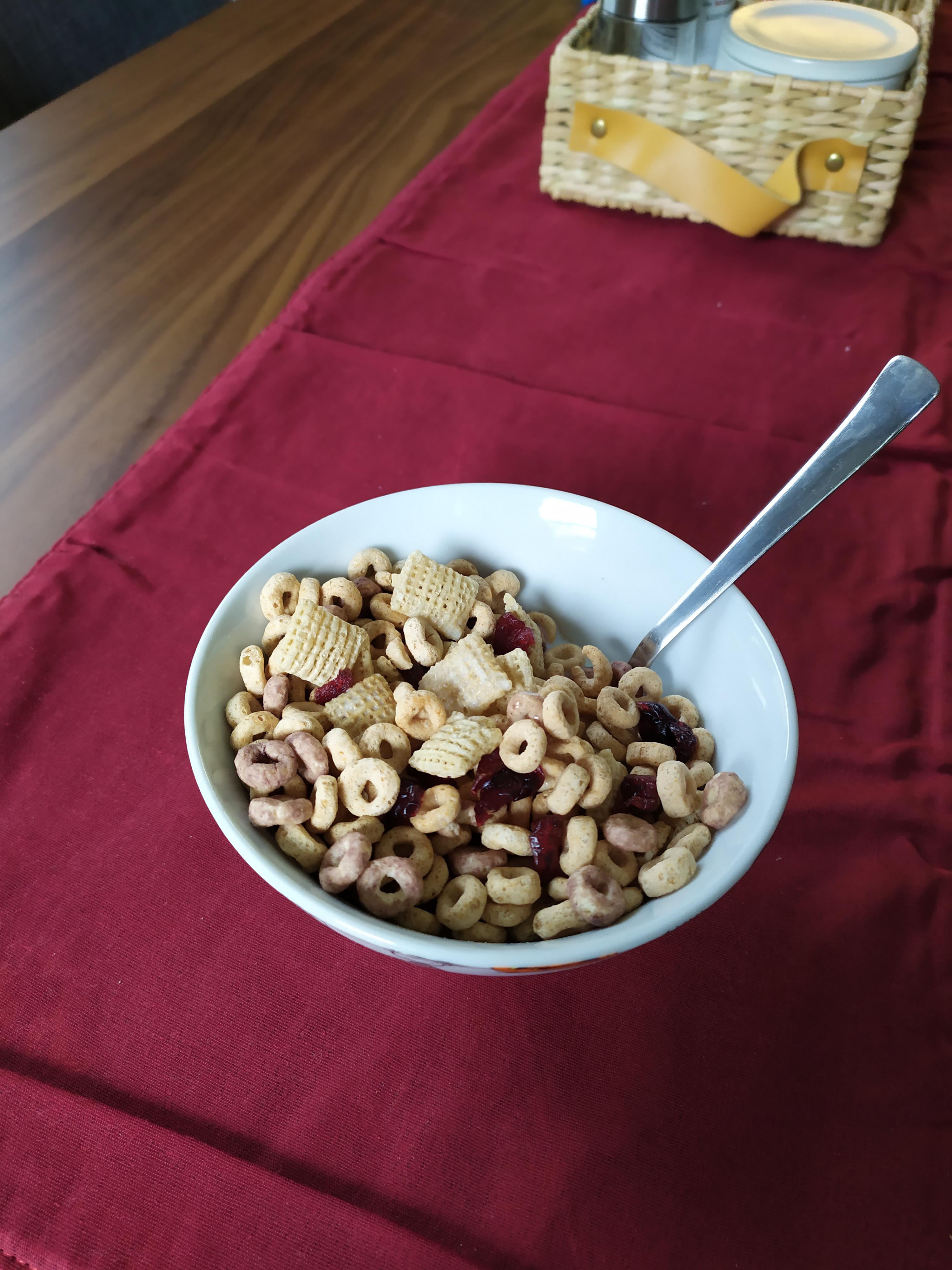 Morning mix: two types of Cheerios plus Rice Squares! | Scrolller
