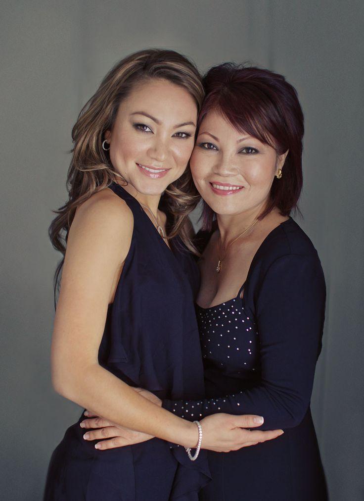Mother Daughter Scrolller