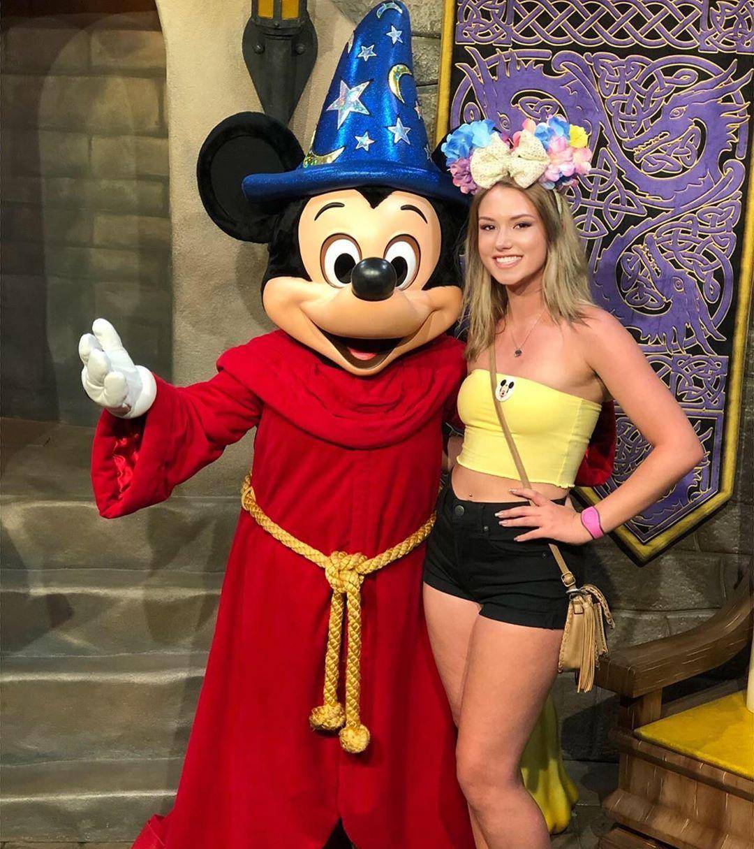 Mouse Houseguest | Scrolller