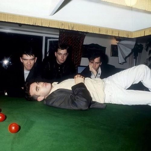 Moz and his dramatic poses | Scrolller