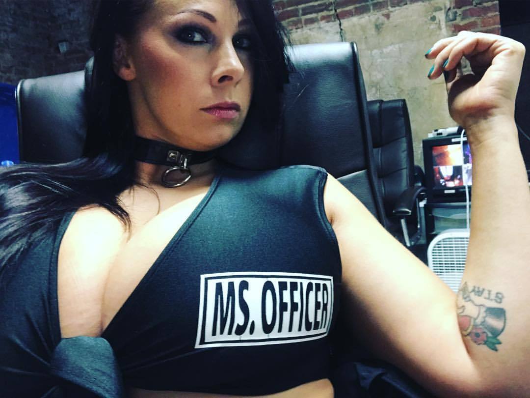 Ms officer | Scrolller