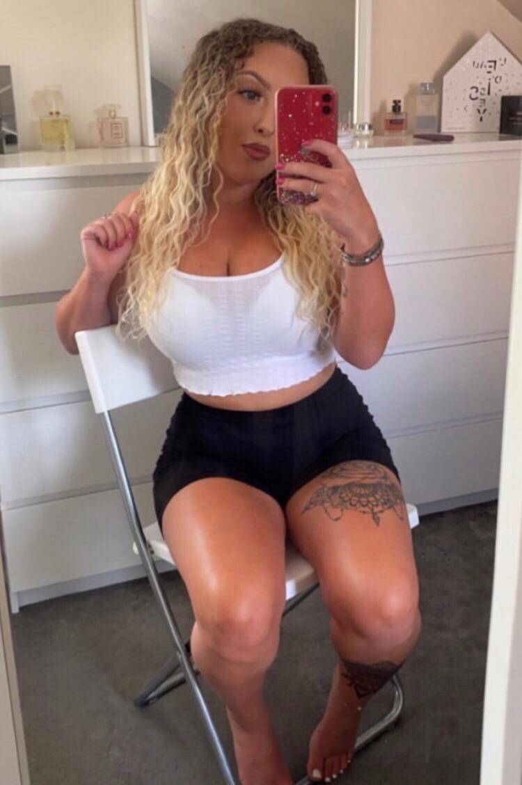 Msg me if you want more of her | Scrolller