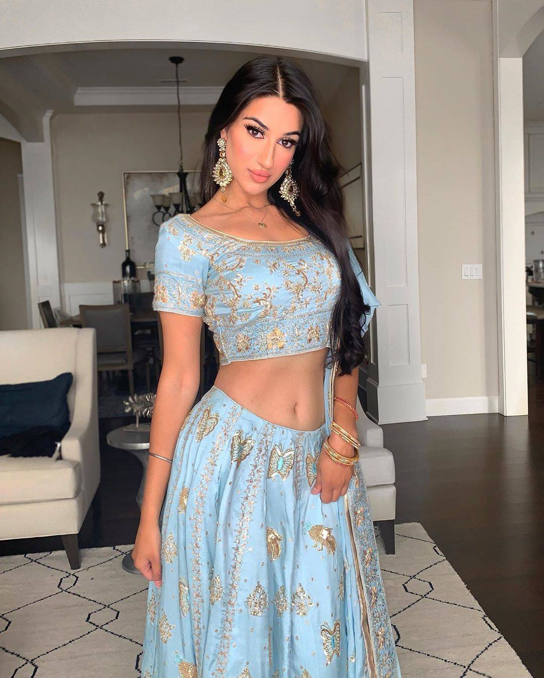 "Mujhko Pehchaanlo Main Hoon Don" | Scrolller