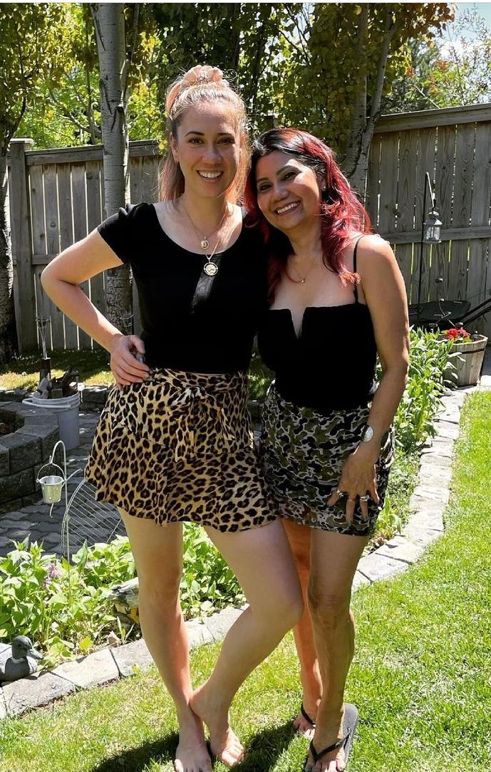 Mum And Daughter What A Combo F Scrolller
