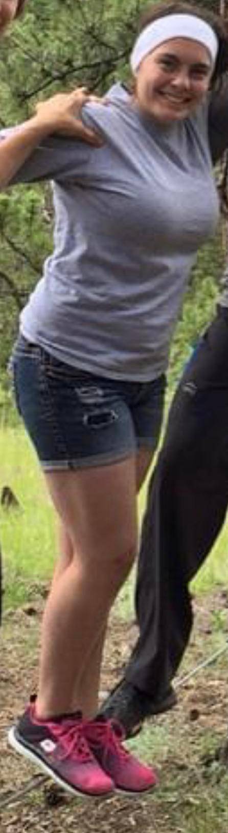 My 23 year old niece. I want to ride those curves so bad. | Scrolller