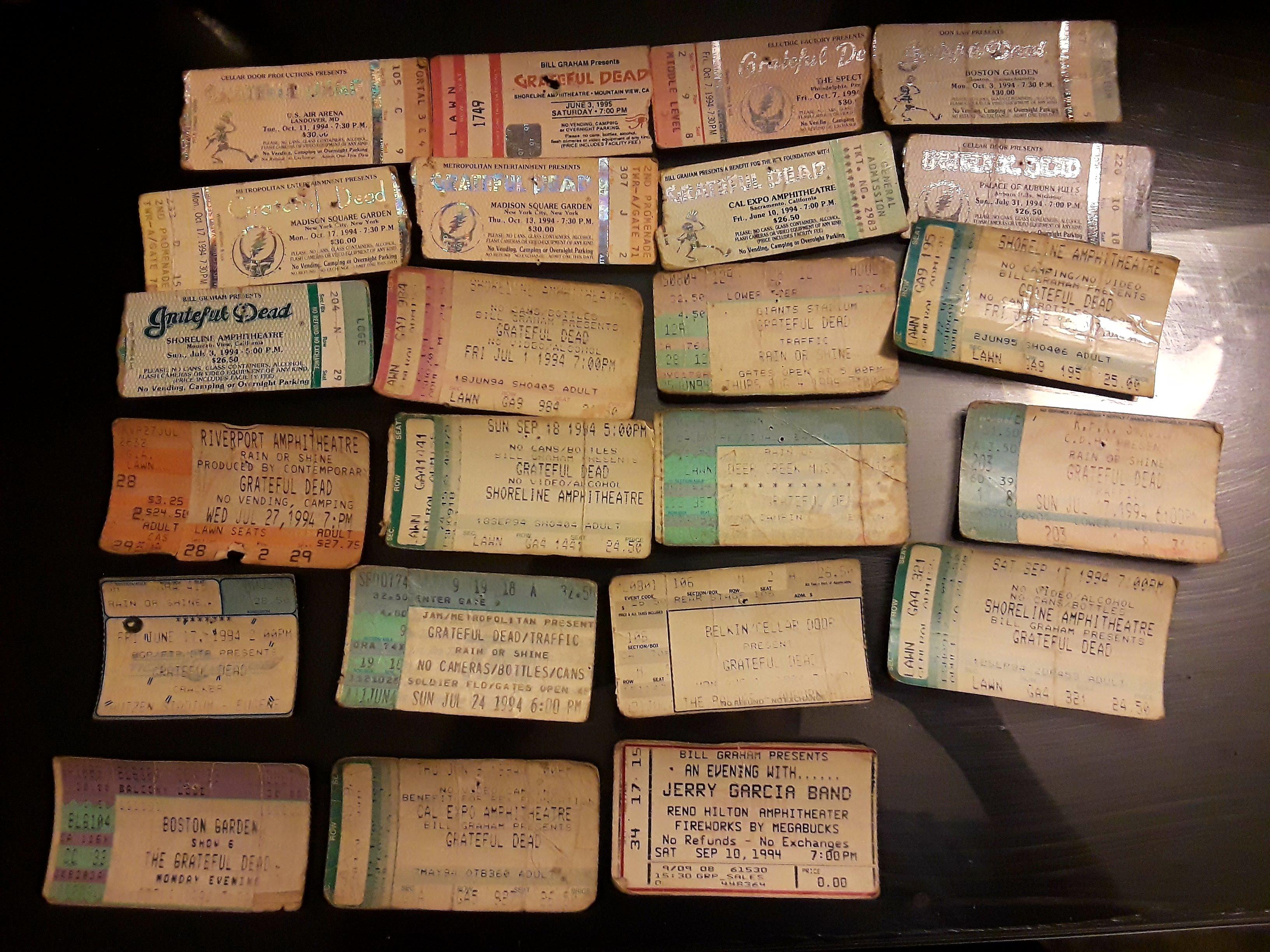 My 94 Grateful Dead collection. | Scrolller