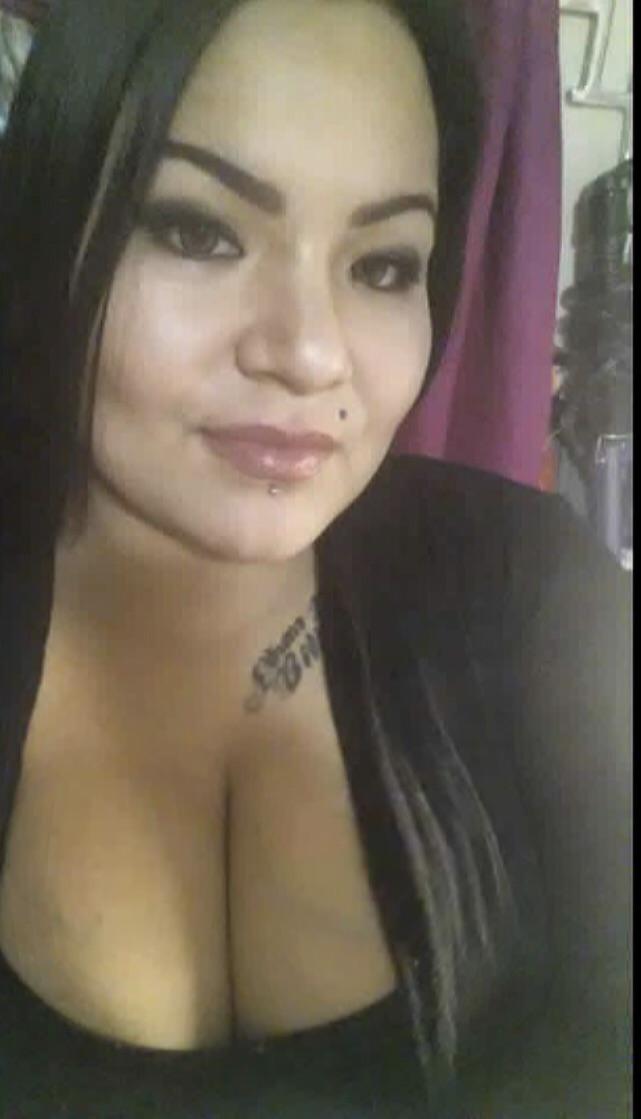 My auntie hasn’t replied back in awhile but here’s her cleavage pic she sent | Scrolller