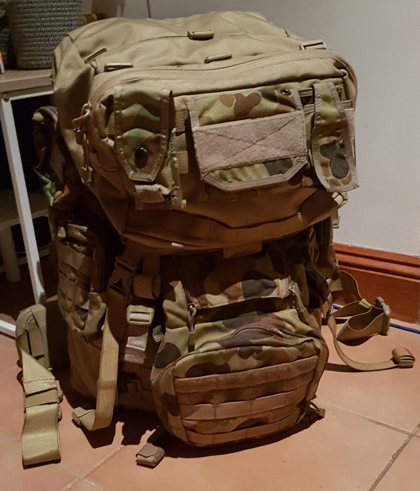 My backpack looks happy and chill | Scrolller