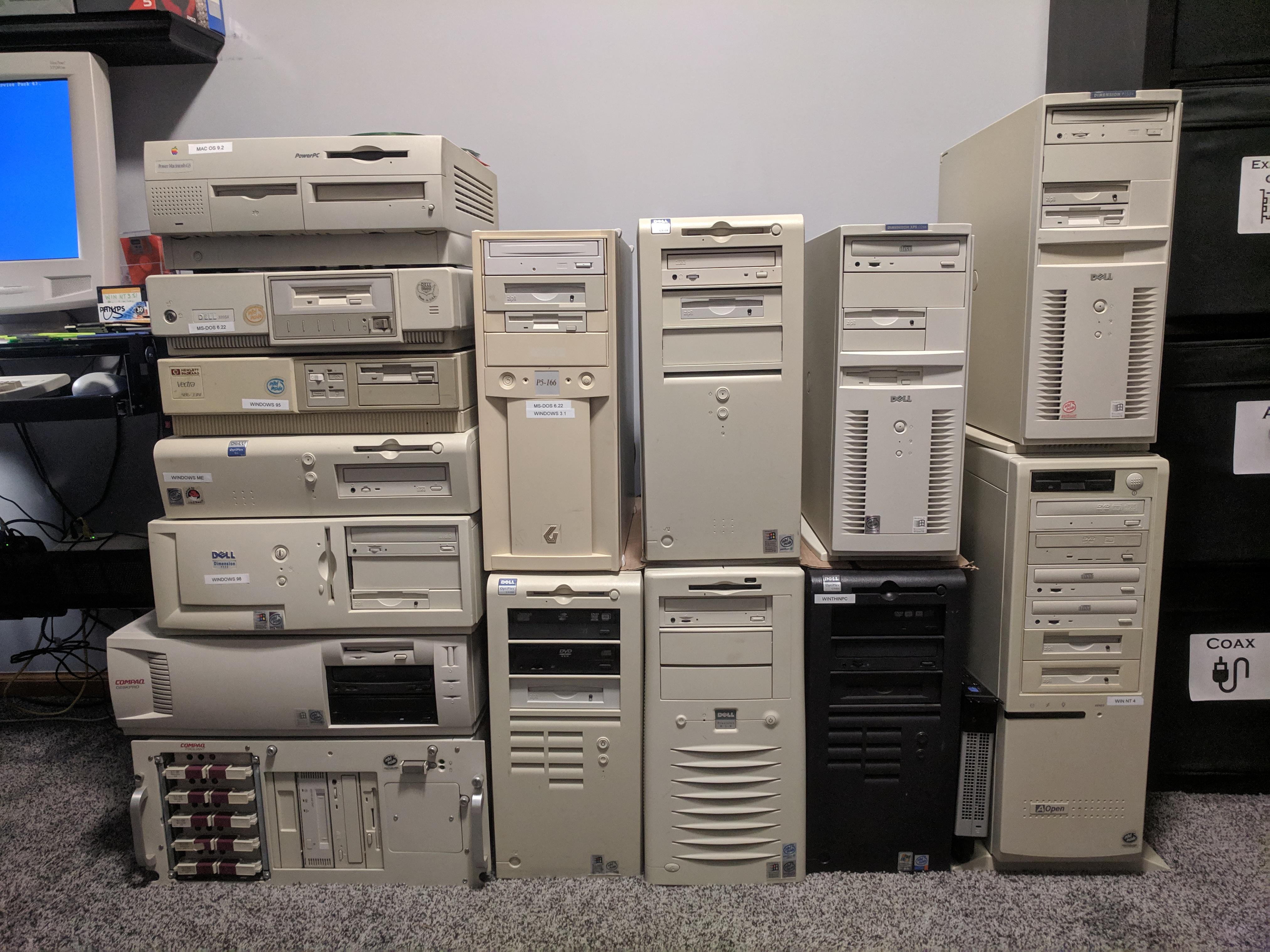 My battlestation wall | Scrolller