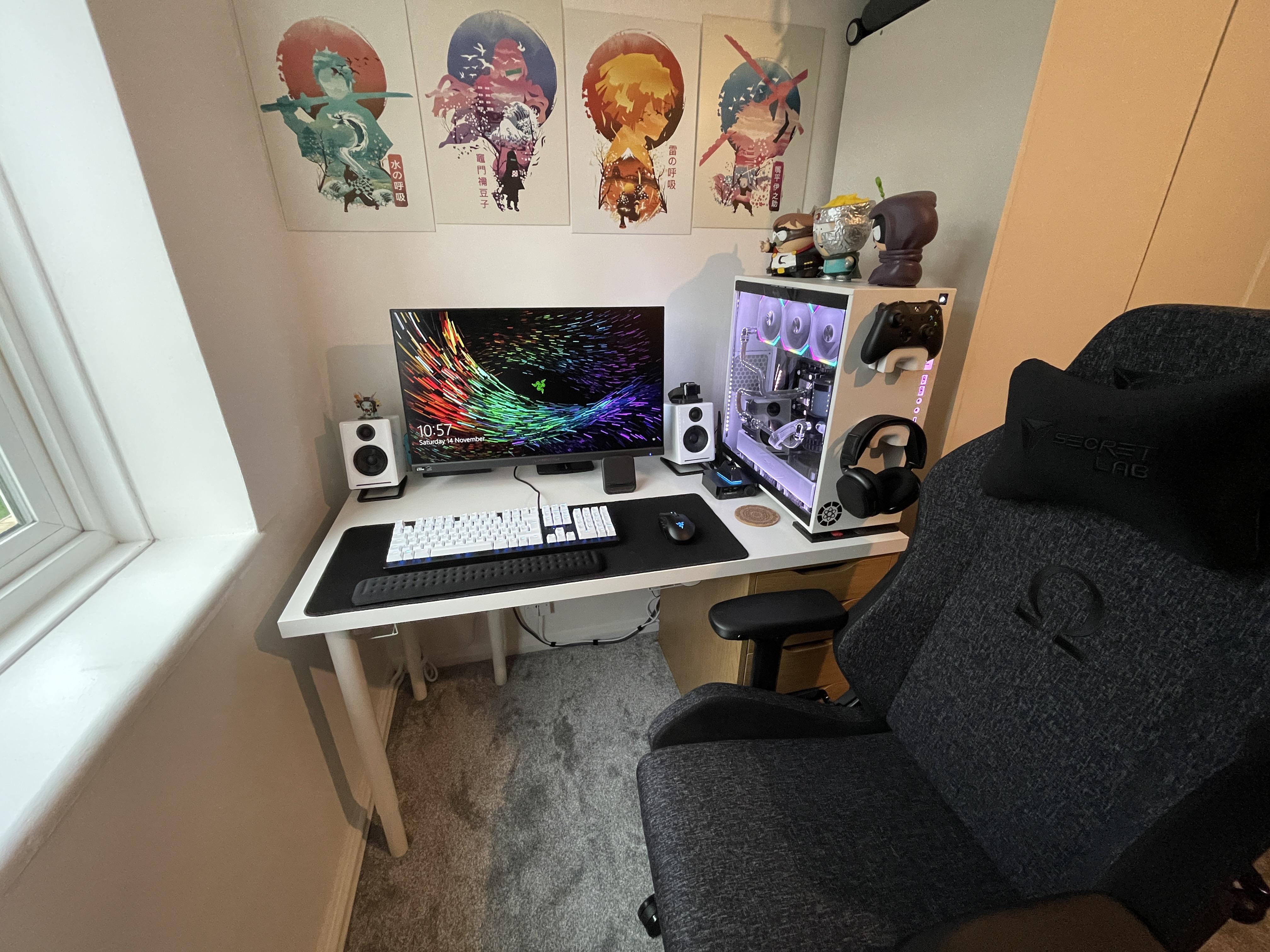 My corner | Scrolller